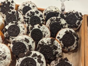 生ドーナツ専門店『WeLoveDonut』の3号店がホワイティ梅田にOPEN！【11/29】 | 大阪キタじゃーなる